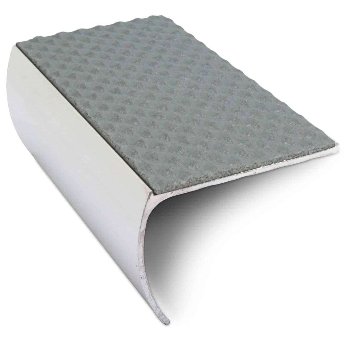 NSL03 Anti Slip 57x40mm Aluminium Stair Nosing Bullnose